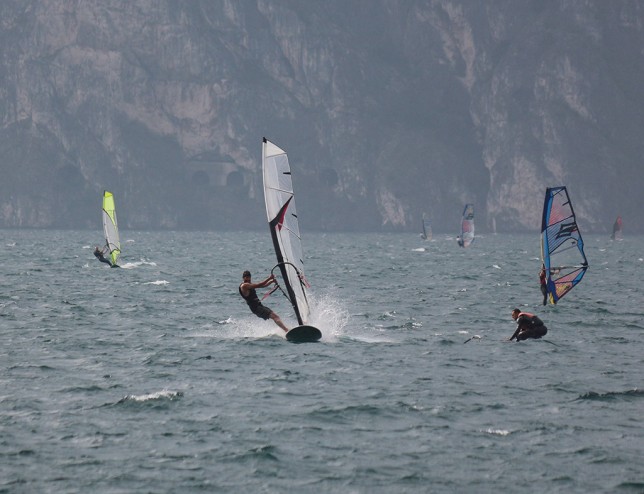 The soft wing sail for windsurf has arrived | HERU SAILS